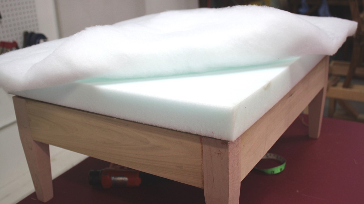 How to Reupholster an Ottoman | Online Upholstery experts